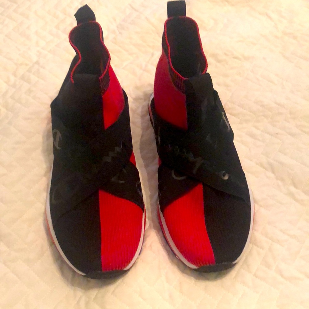 Champion Mens Rally Crossover Scarlet/Black Euc Size 9 - Gem